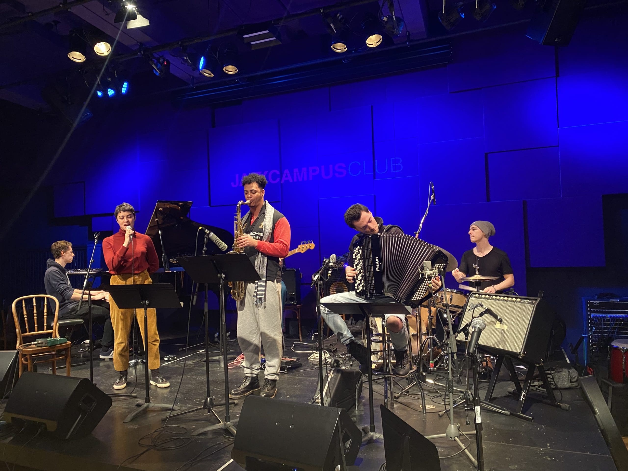 PreCollege Exchange - EJMA